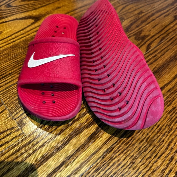 Nike | Shoes | Nike Red Sandals Size 2 | Poshmark